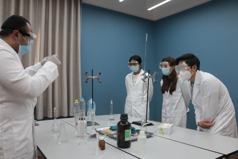 Acumen International College